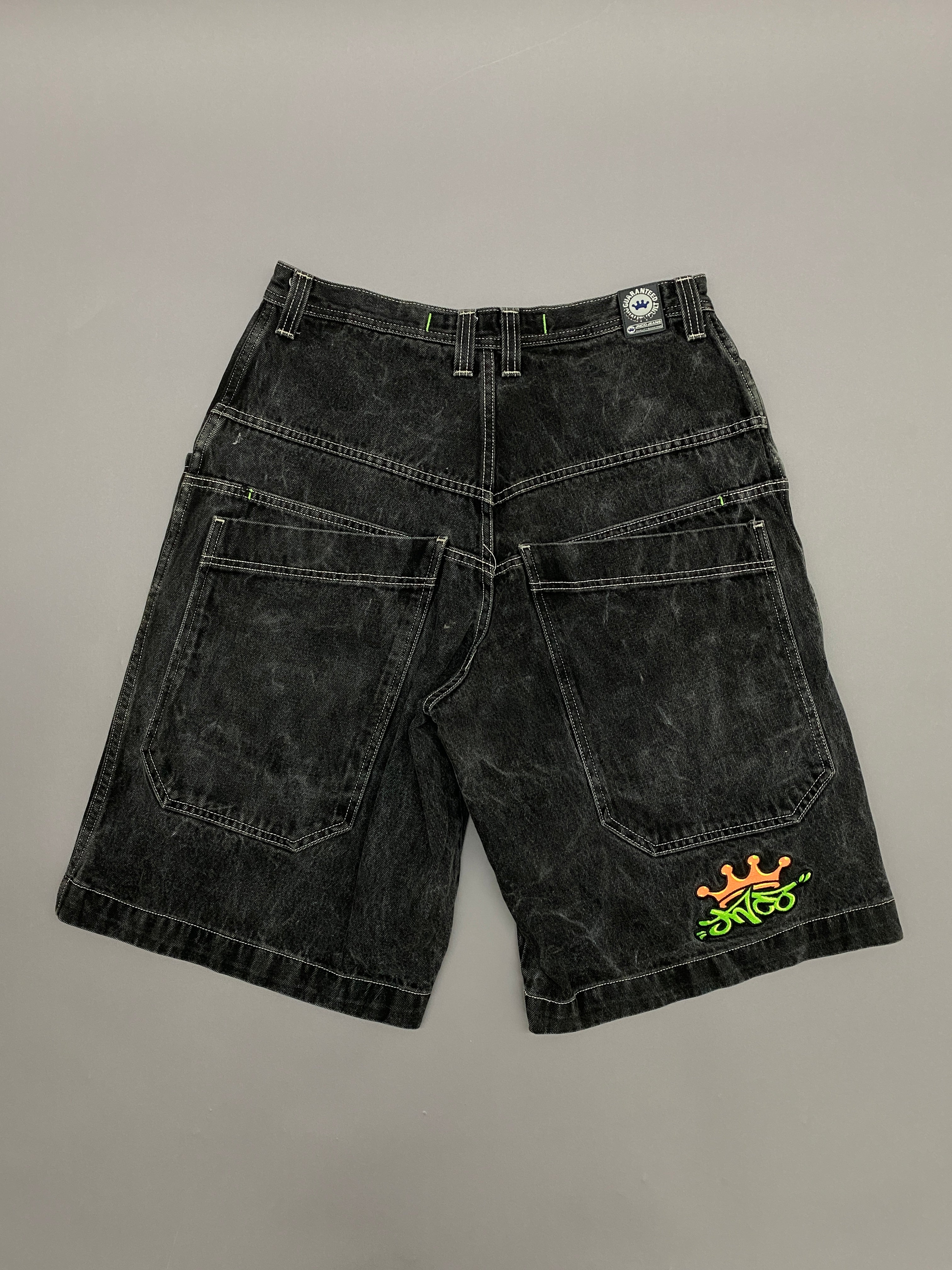 JNCO Wide Vintage Shorts - 34 – Ropa Chidx